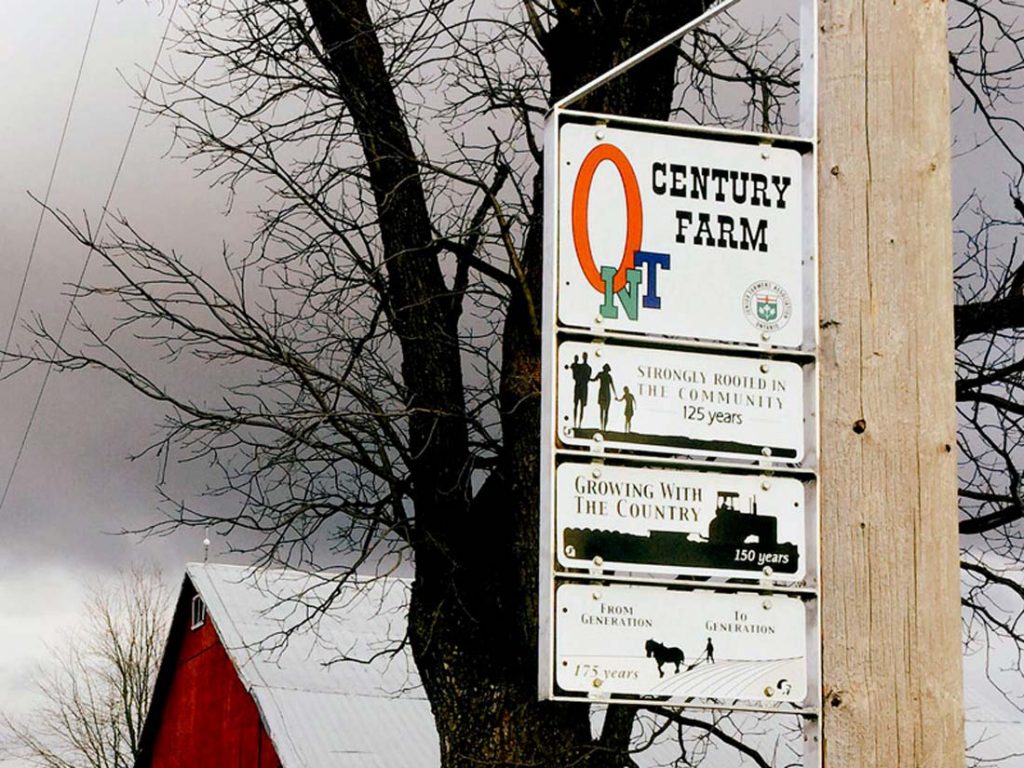 Century Farm Sign – Junior Farmers' Association of Ontario